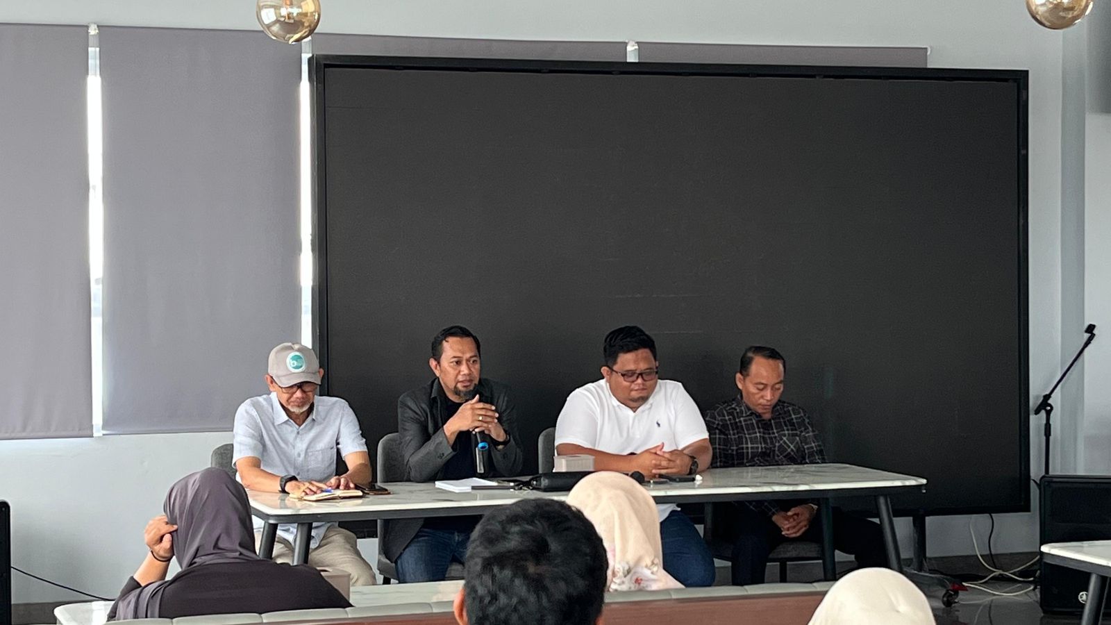 RSUD Abdul Rivai Klarifikasi Isu Penurunan Tipe Rumah Sakit dan Dugaan ...